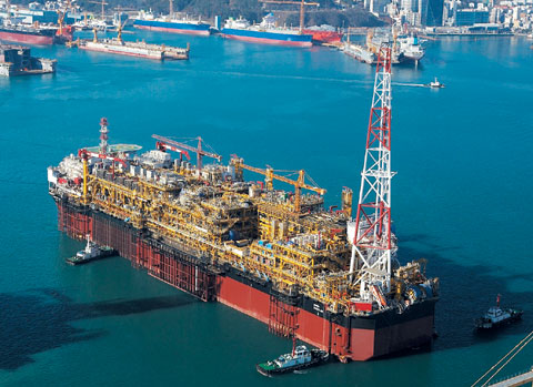 [현장 르포] 1대 23억달러… 세계 최대 'FPSO(부유식 원유 저장·하역설비)' 건조 - Chosunbiz > 산업